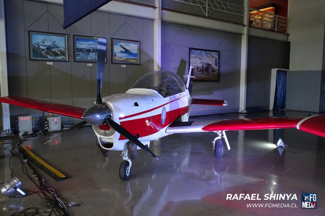 Lanzamiento Pillán II para la Fuerza Aérea de Chile en MNAE - FGMEDIA.cl