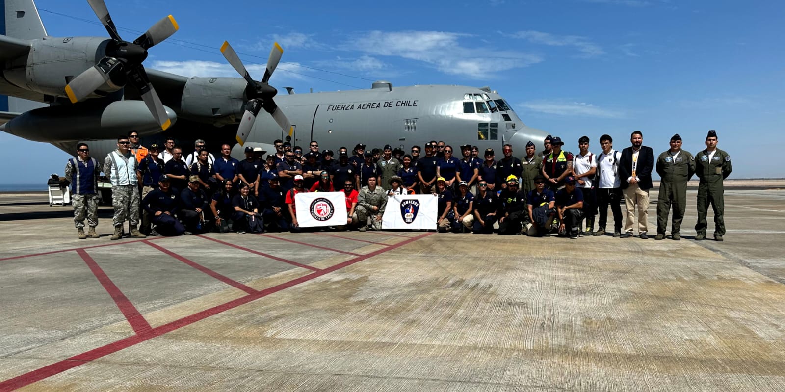 Aeronaves de la FACH traslada a Bomberos desde el norte a zonas ...