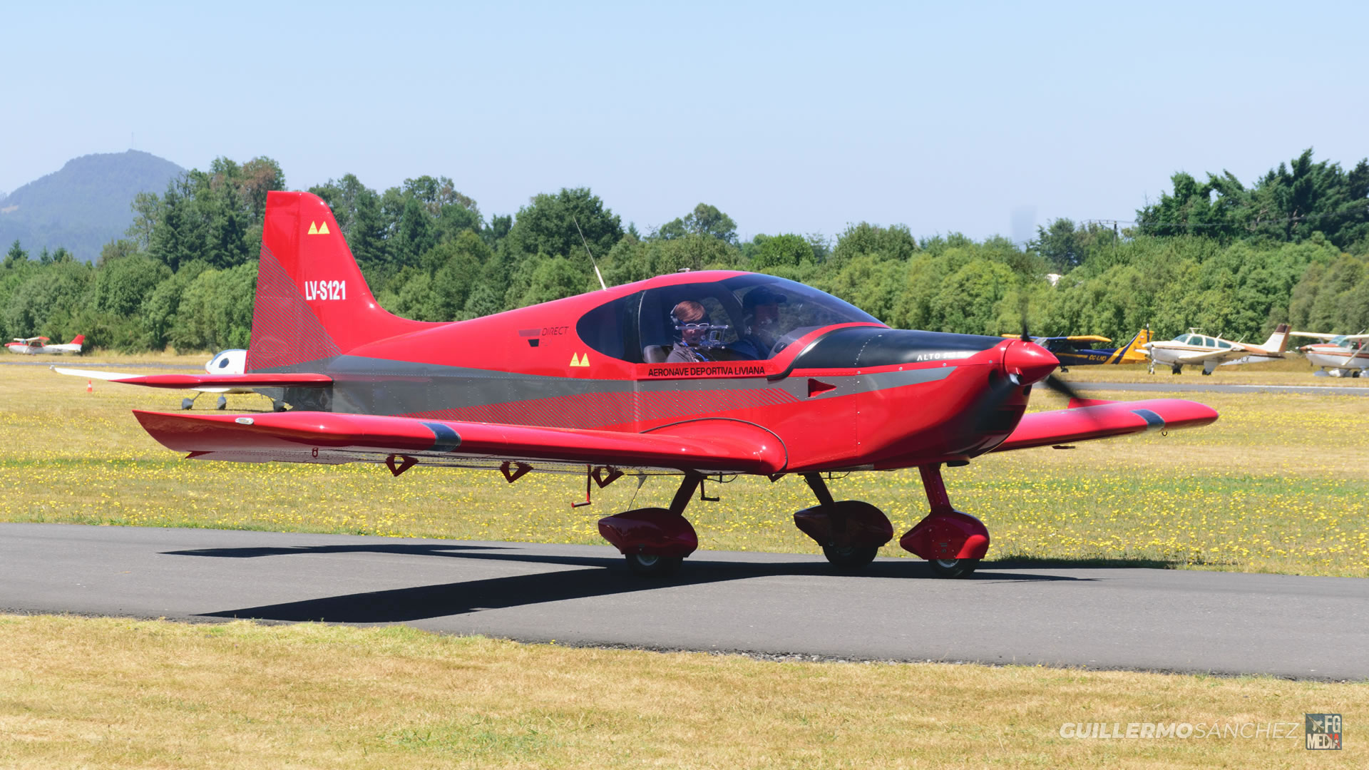 ALTO 912 TG de Direct Fly fue la novedad en el XVII Festival Aéreo de ...
